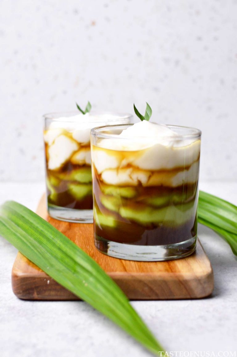Kue Jongkong in Cups (Pandan Coconut Rice Pudding) - Taste of Nusa