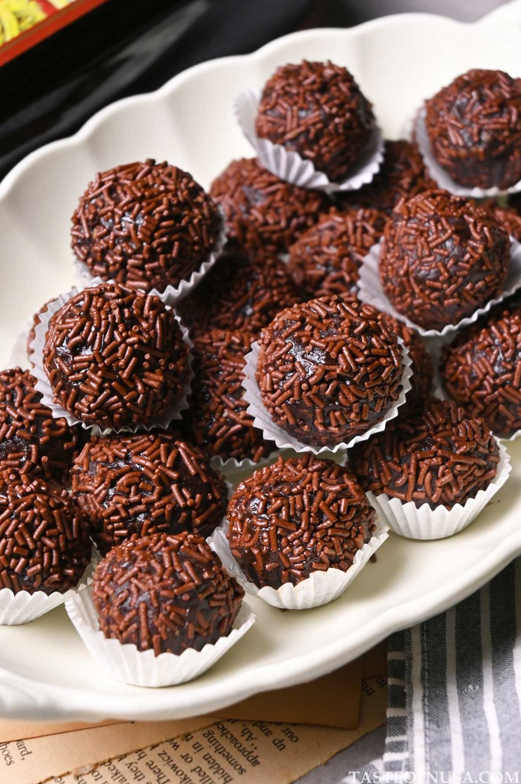 Chocolate Rum Balls - Taste of Nusa